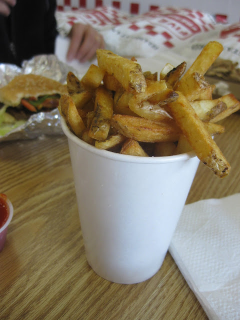 The Blueberry Files: Five Guys Burgers and Fries Review