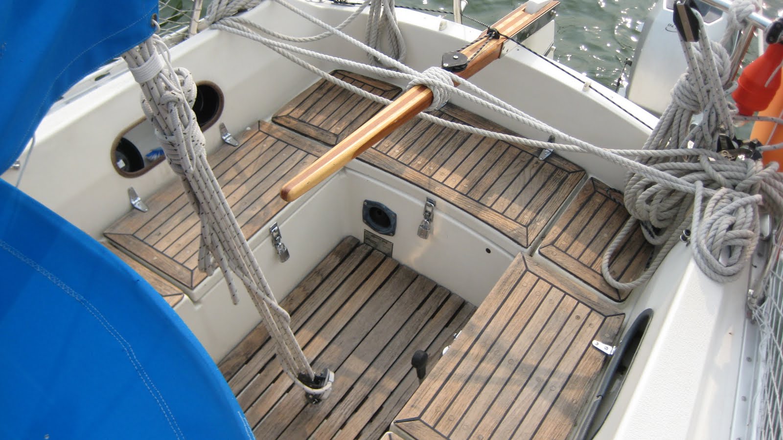 Avance 245: Avance 245 sisältä ja ulkoa