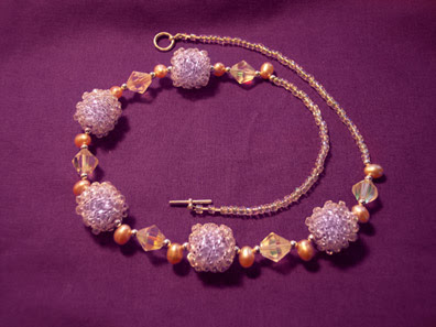 How to peyote stitch a beaded bead