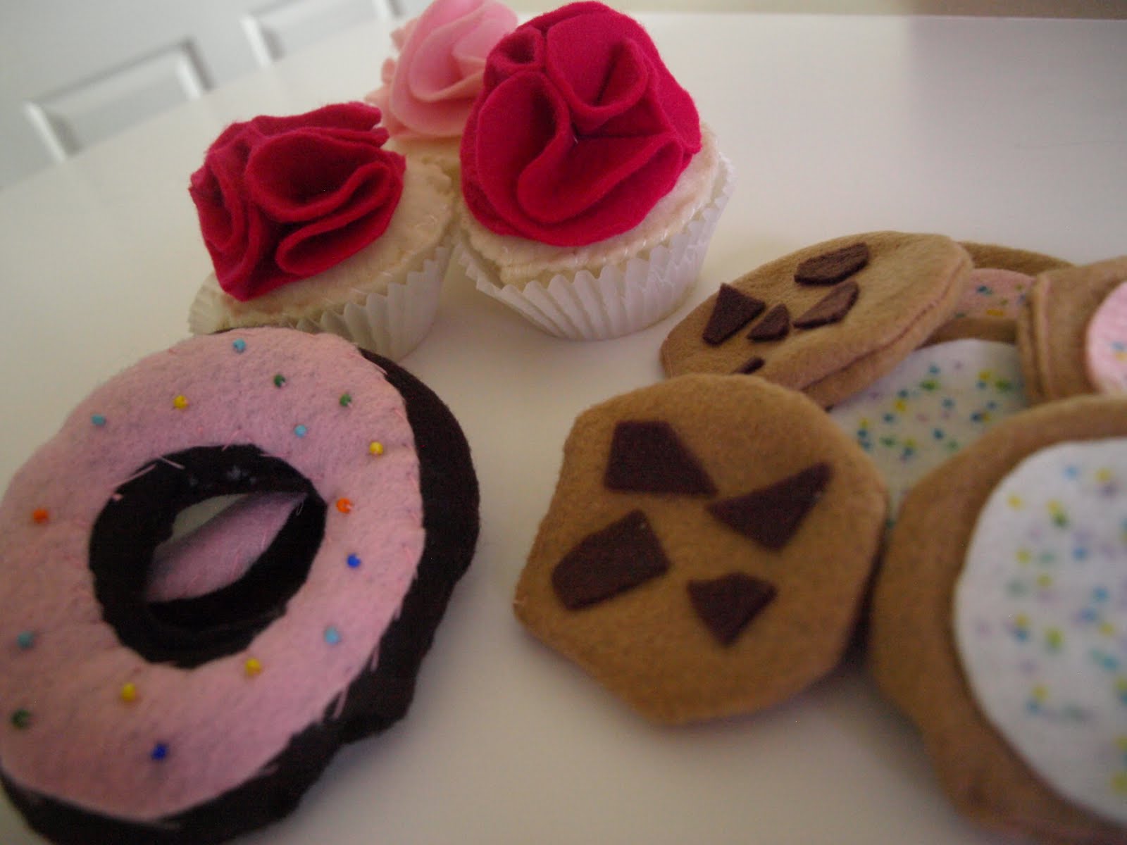 My Sweet Ry-pie and CalJ too: Felt sweets