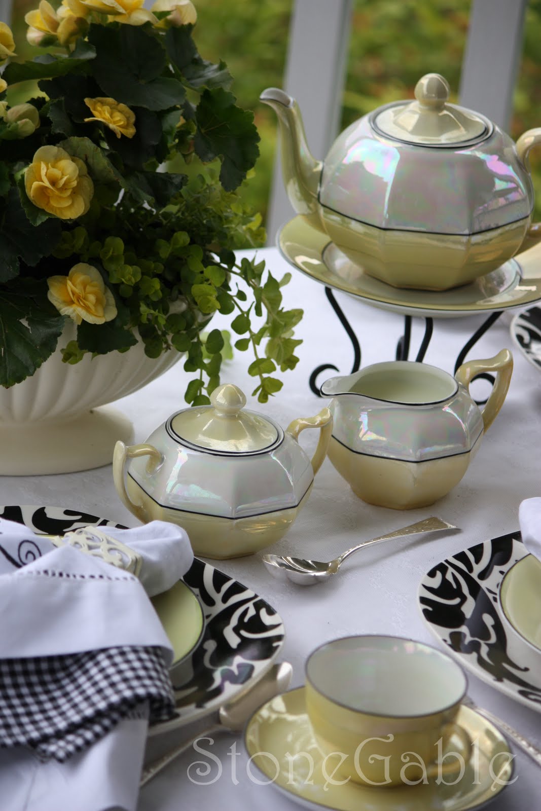 StoneGable: ASK STONEGABLE~Stacking Dishes