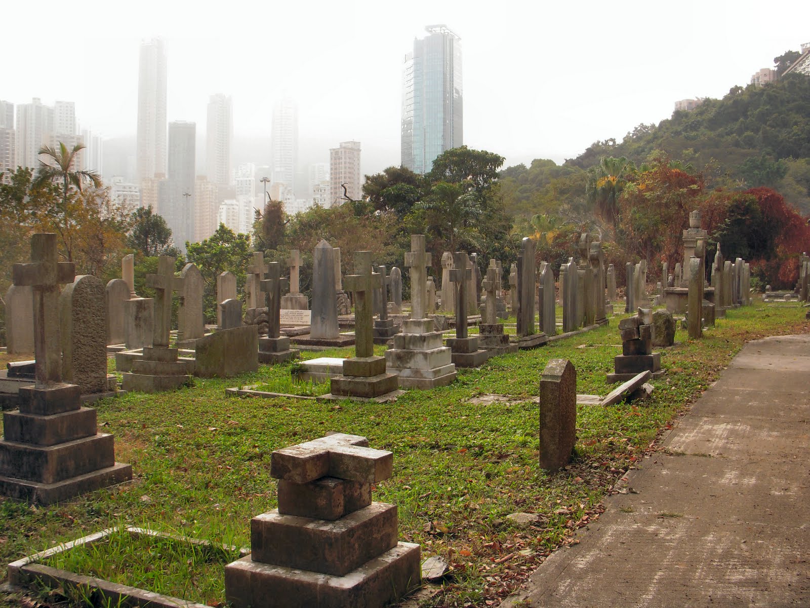 Hong Kong Cemetery: June 2010