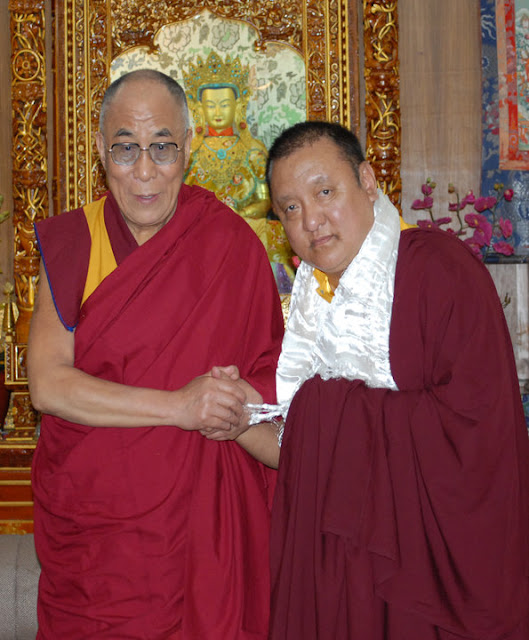 Our Karmapa: On the 13th of August, 2010 Kunzig Shamar Rinpoche met H.H ...