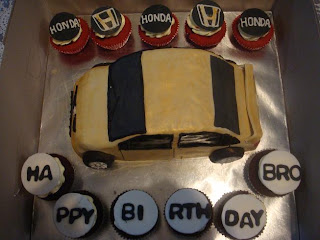 CitsCakes: Honda car cake with cupcakes~