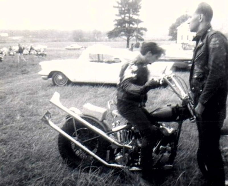 TWentYThr33BRrickSForeVer: ROAD VULTURES MC