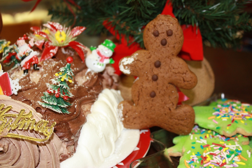 News from Yellow Cottage: Gingerbread Houses creative-edible fun!