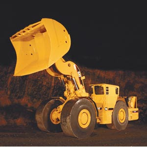 CaterPiller: Caterpillar - R2900G Underground Mining Loader.