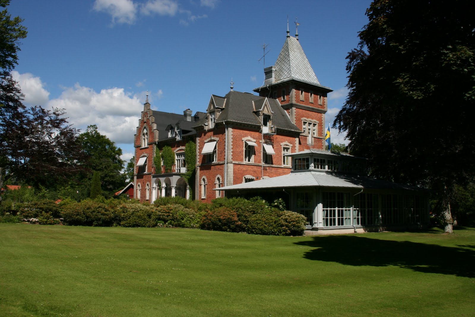 Bellas väg tillbaka: Bröllop på Thorskogs Slott....
