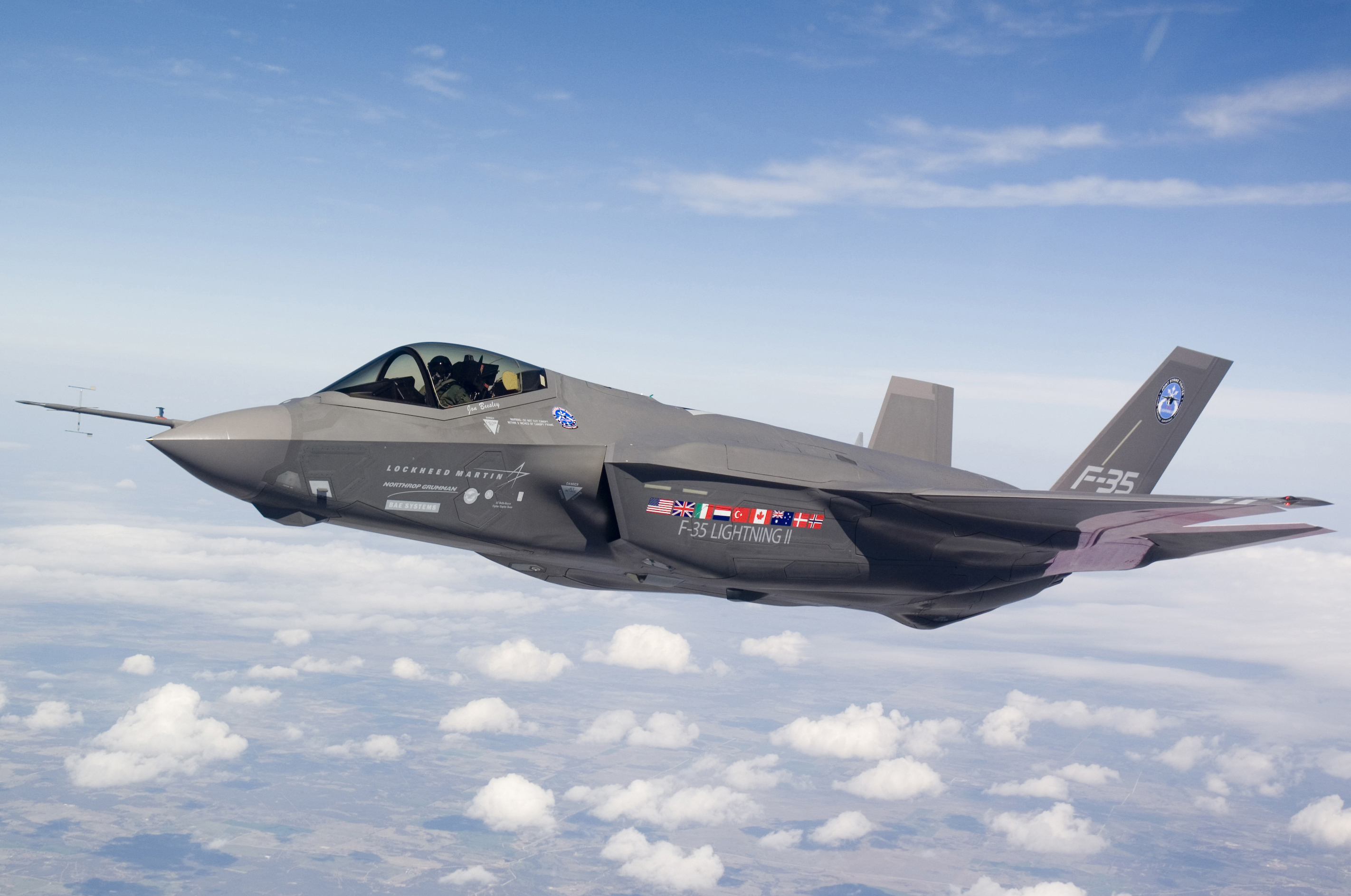F-35 Lightning II #01:Desktop Wallpapers
