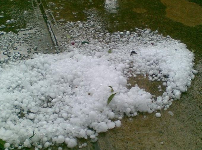 Awesome Power Of Nature - Melbourne Hail and Flood (Rare Pictures ...