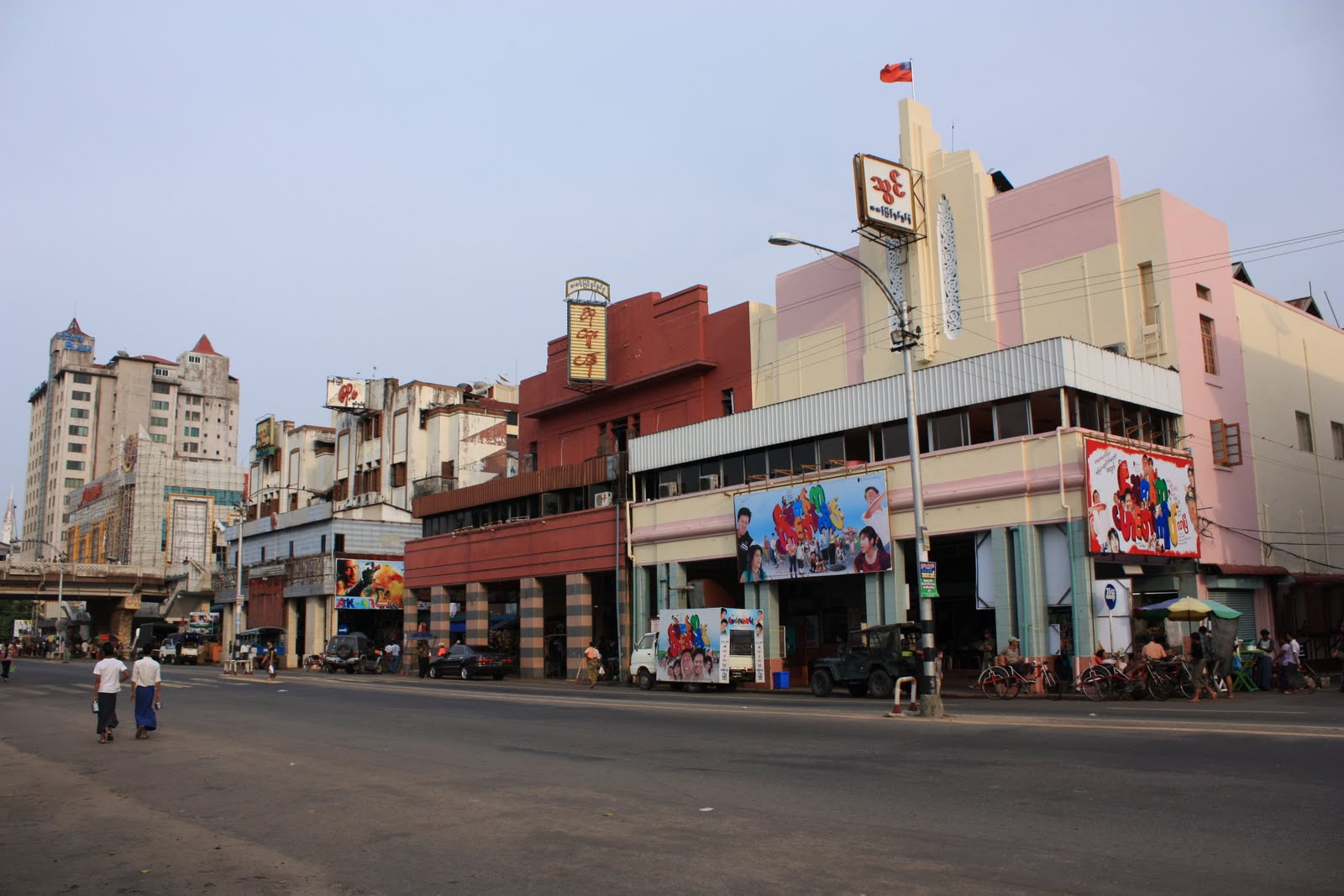The Southeast Asia Movie Theater Project: The Thwin Cinema - Yangon ...