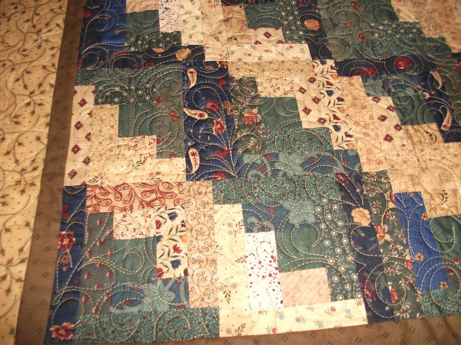 Cozy Little Quilts: Another finish! Log Cabin Quilt Moda Fabric