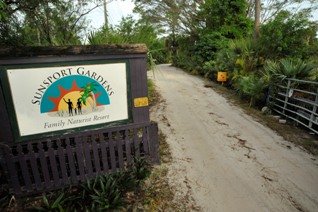 nudistresort: Sunsport Gardens Family Naturist Resort