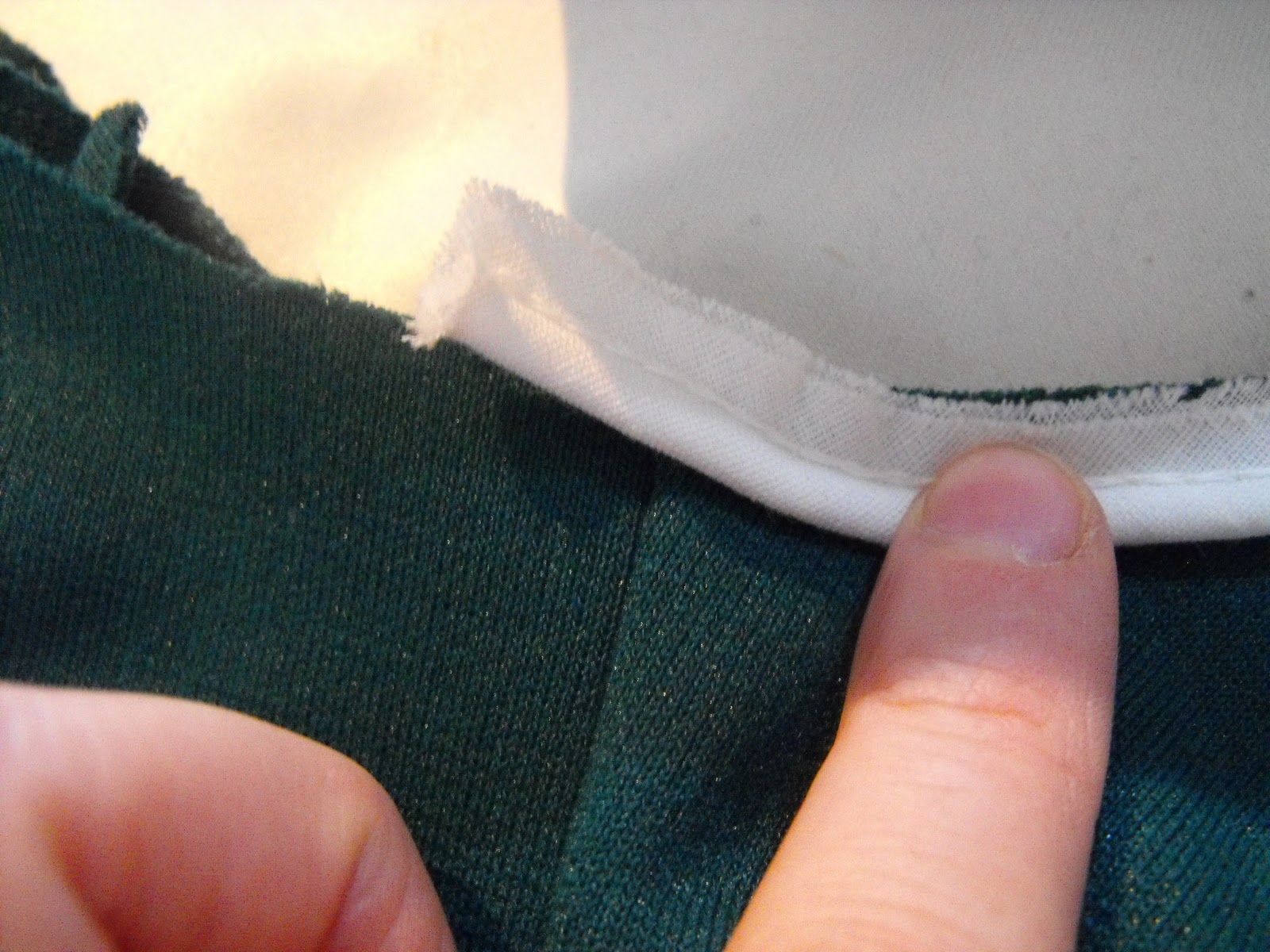 Ruby Murrays Musings: Refashion Tutorial 1. Using Piping to finish a ...