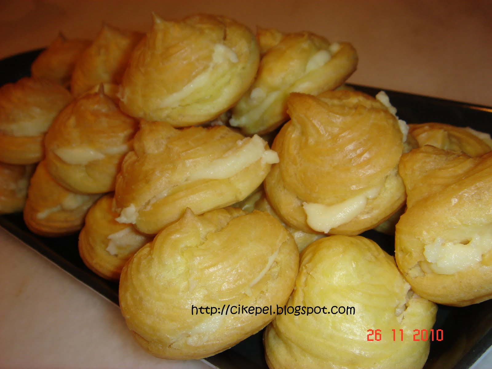 Keluarga & Resepi: ^_^: Pastry Choux/Custard Cream/Cream Puff