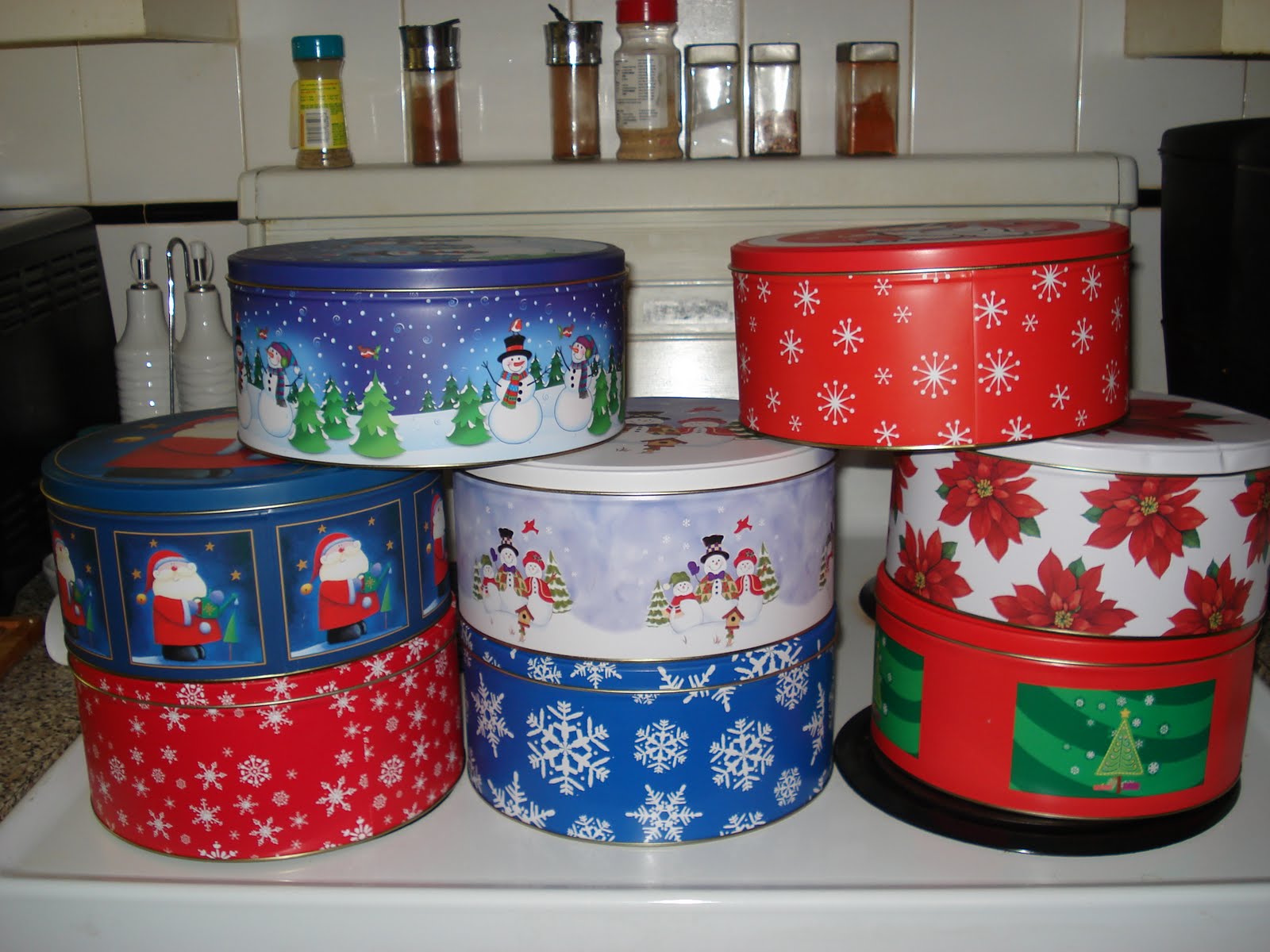 Amanda's Cookies 4 Hope: Holiday assorted cookies in decorative tins