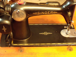 Sew in Peace: New to Me - Singer 201
