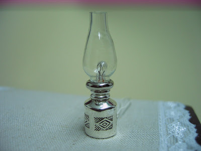 CRISTINA CRISOSTOMO: ESCENAS EN MINIATURA A ESCALA 1:12: UN QUINQUE MUY ...