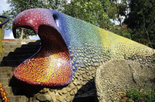 Snake Shaped House - 33 Pics - Kerala Home Design and Floor Plans - 9K ...