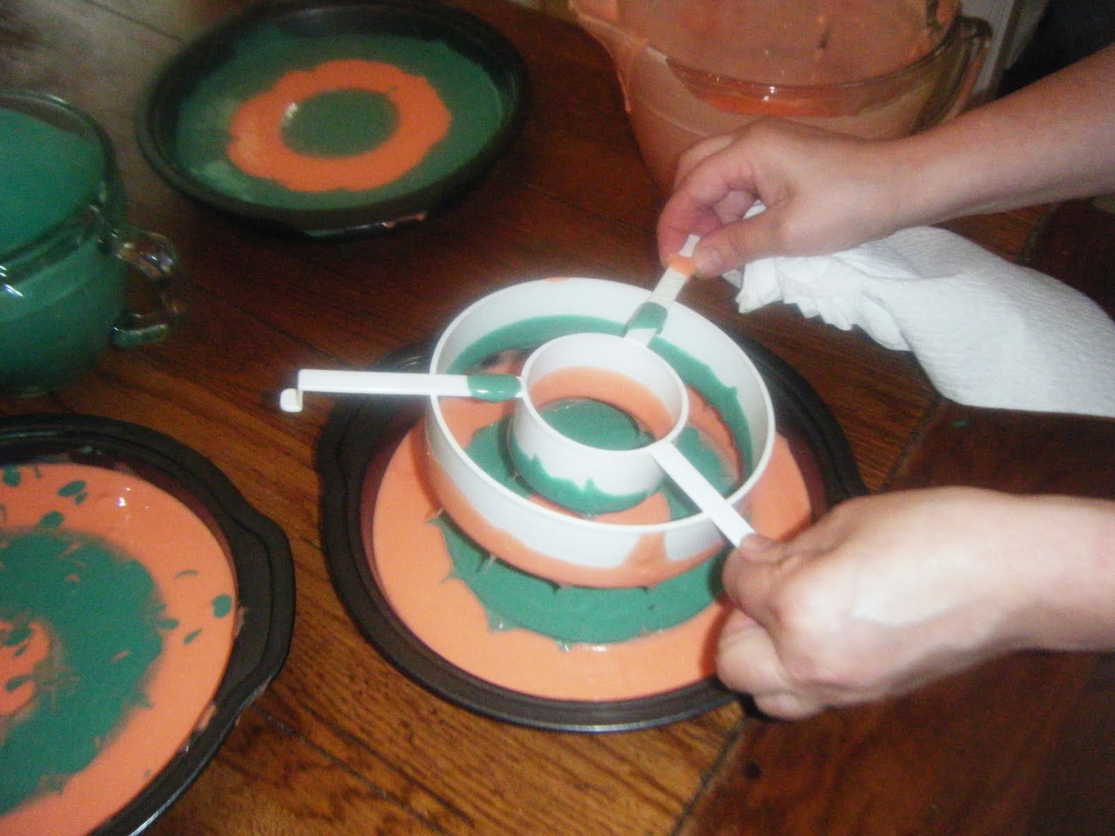 KnitOne,PearlOnion: Making a Checkerboard Cake