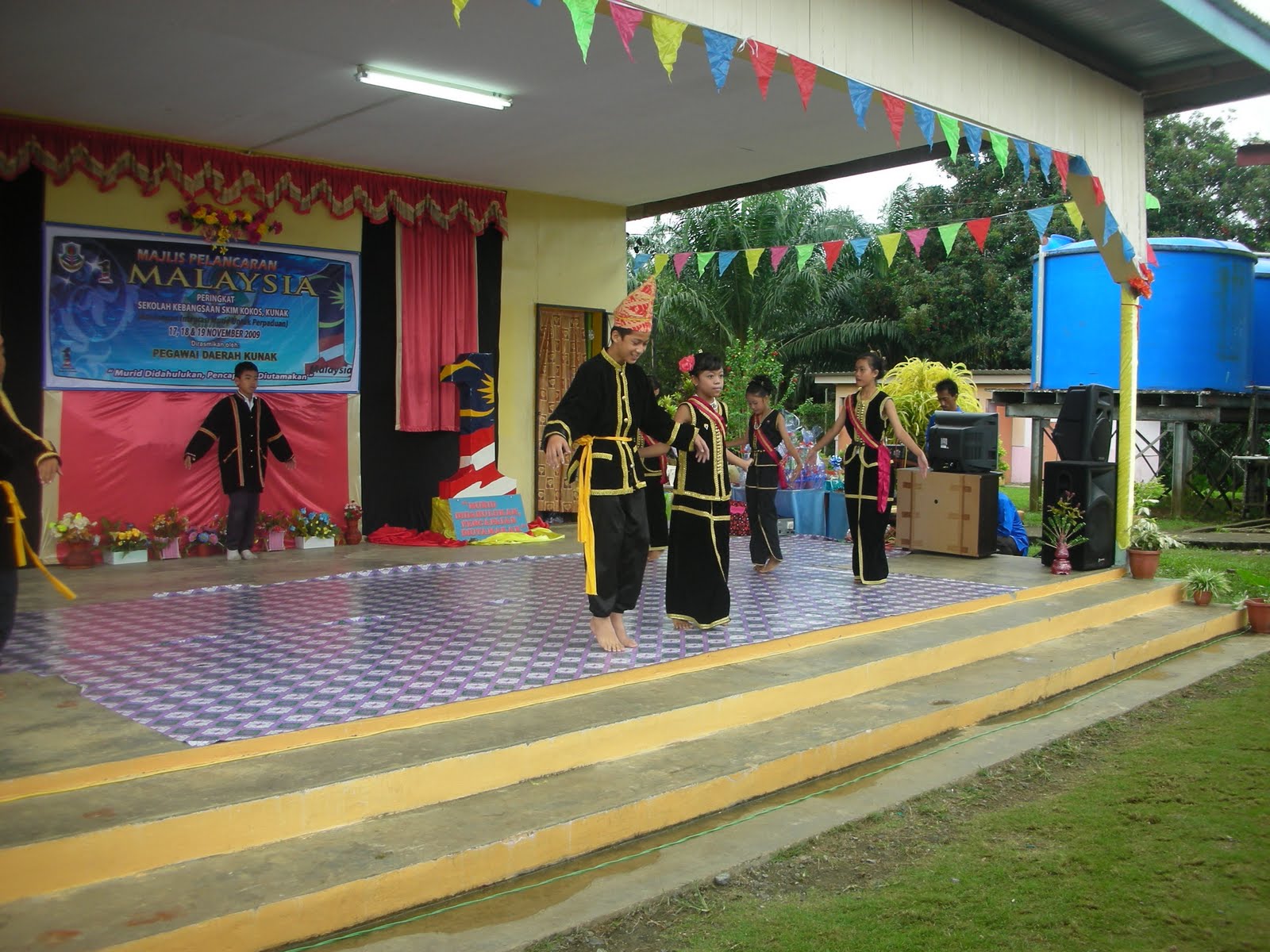RIMUP SK SKIM KOKOS KUNAK: Tarian Sumazau ( Kadazan/Dusun )