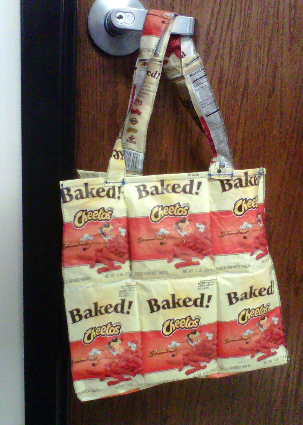 Sews Your Mum: The Repurposed Chip Bag Shopping Tote