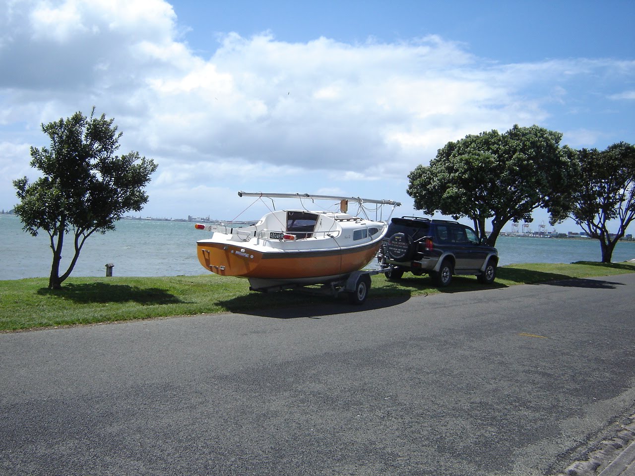 25. Launching a trailer yacht