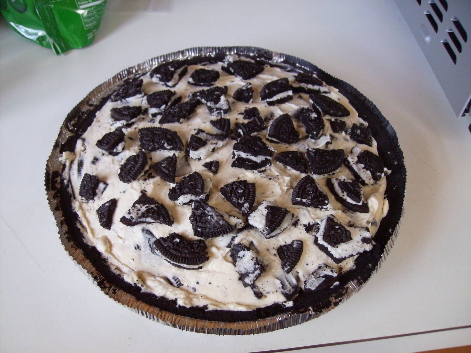 The Stitching Bug Karens Easy Oreo Pie Recipe A Three Ingredient Cheesecake Dessert