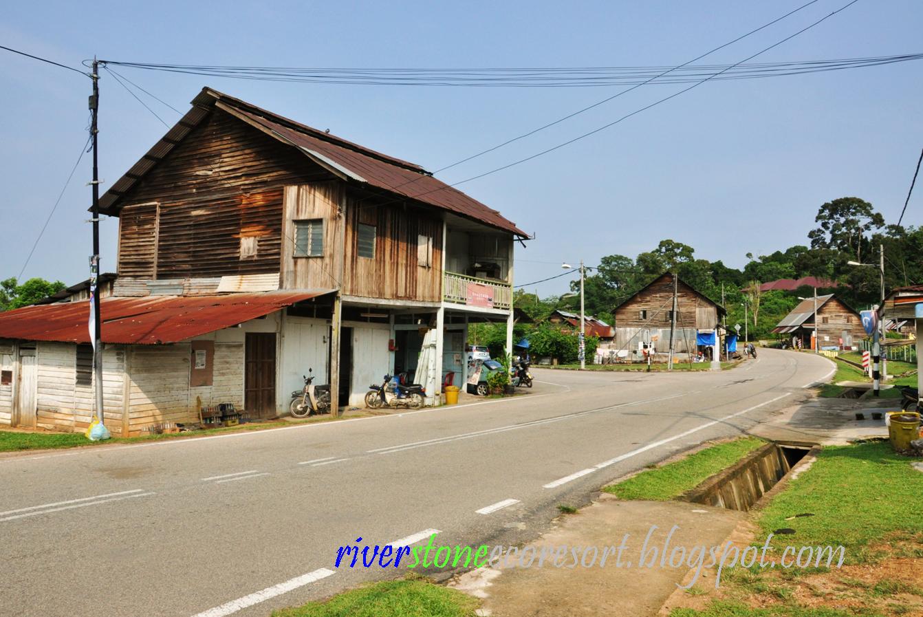 Riverstone Eco Resort: Pekan Nostalgia - Brisu, Melaka.