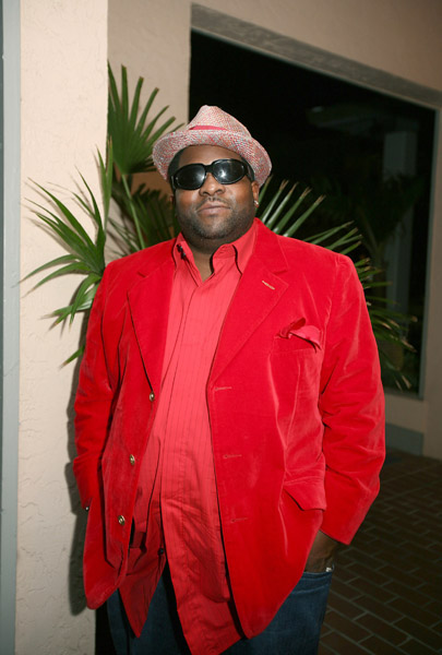 ::Saucy's Review:Celebrity news not gossip