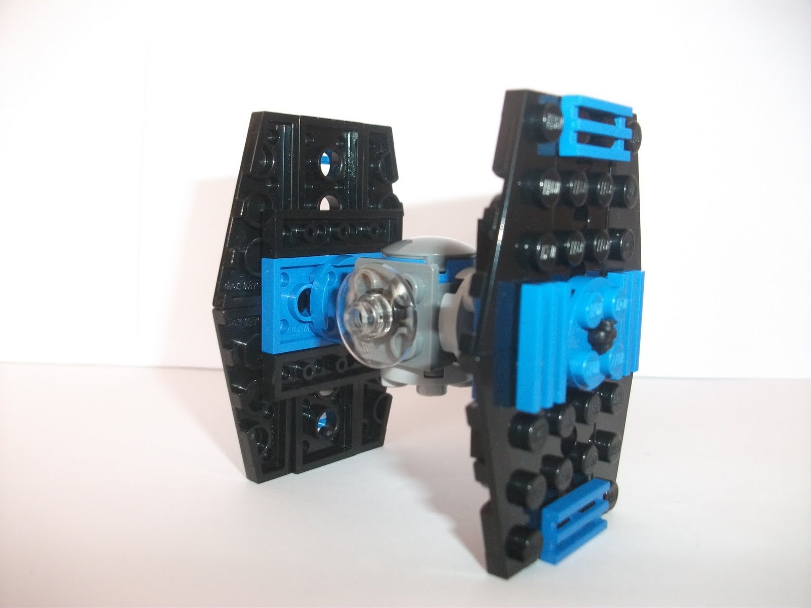 Lego Star Wars: 8028 - Mini TIE Fighter