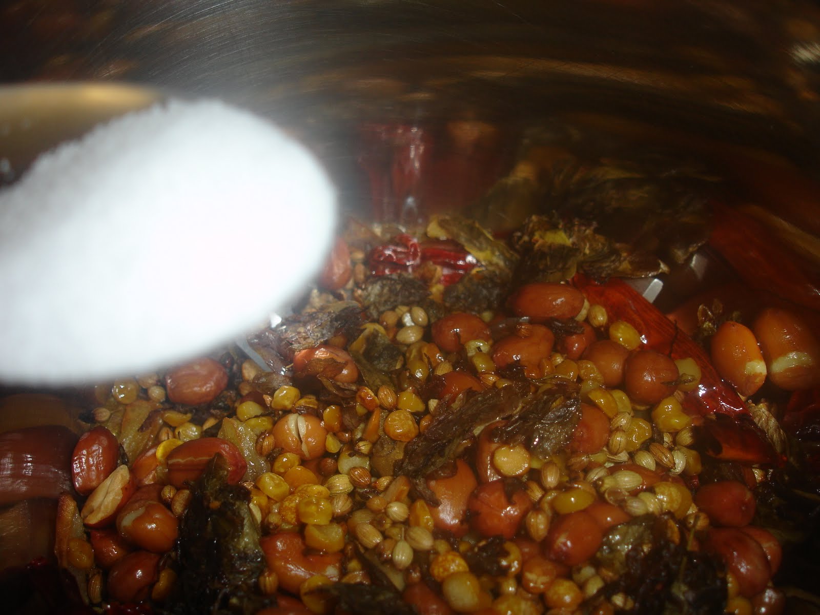 VineelaSiva: Chintha Chiguru Podi(Tamarind Leaves Powder)