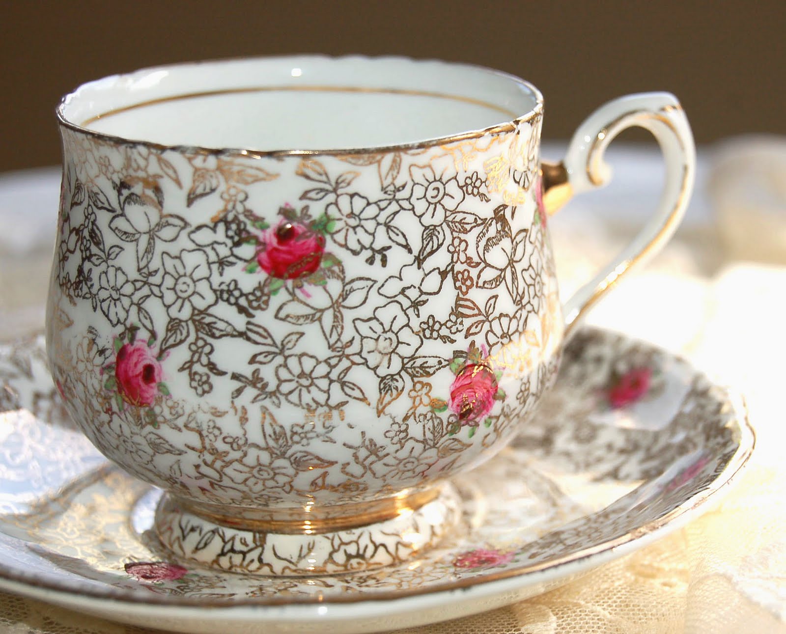 Breath of Fresh Air: The 1st Teapot And Tea Things Tuesday: