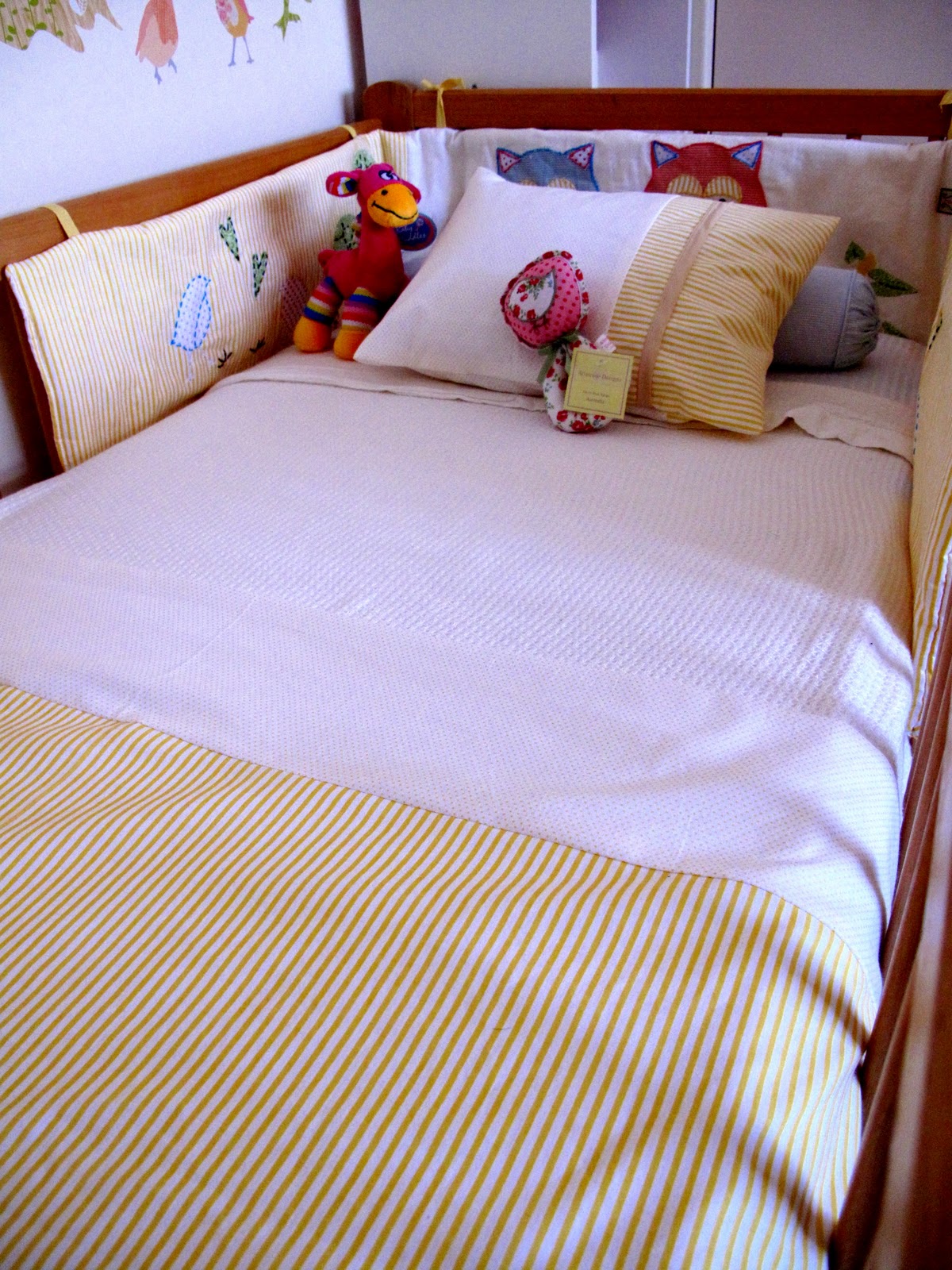 Mocha Lattes: Cot Set