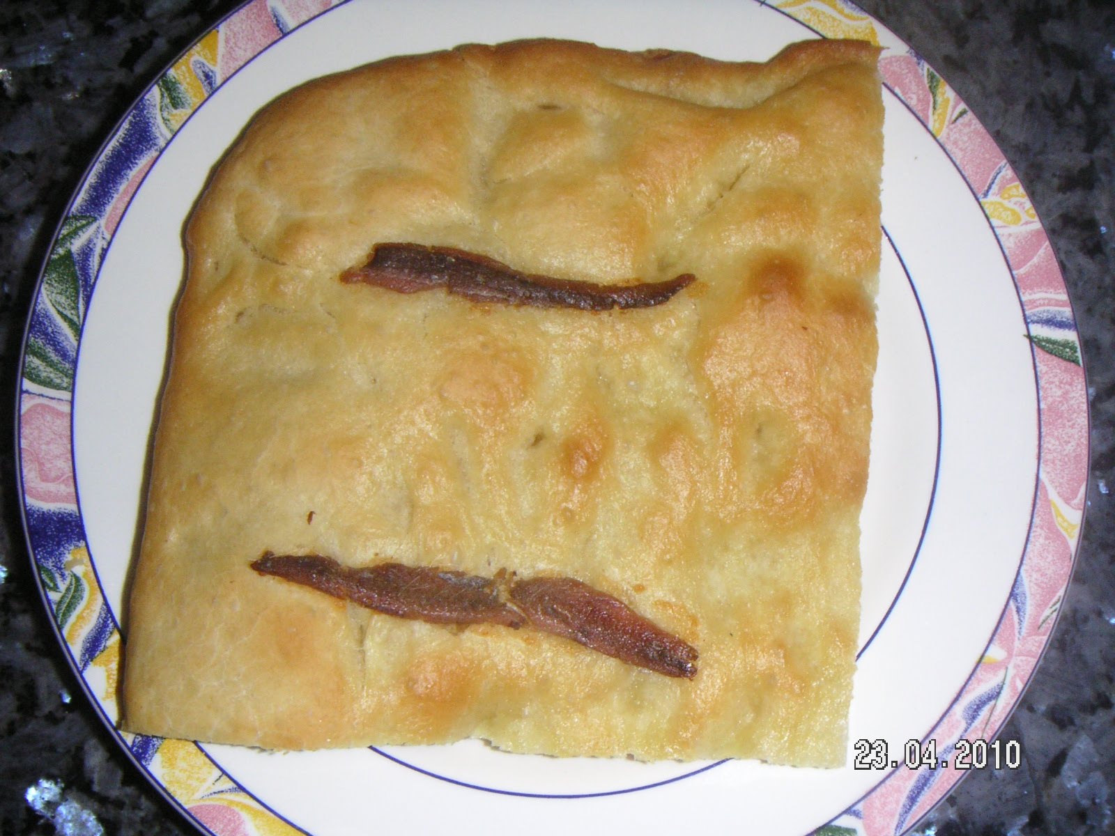 COCINANDO LA MARIBUNDA: TORTA DE ANCHOAS