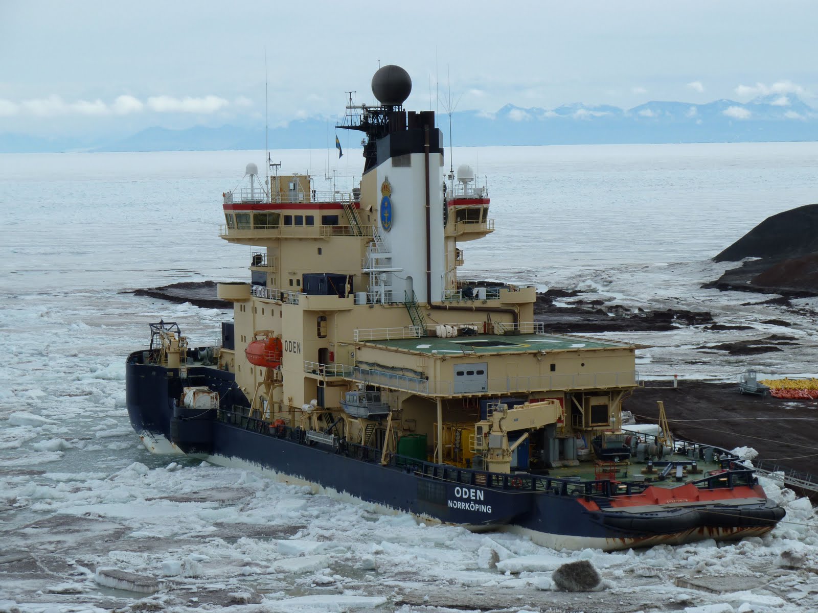 Dr. DuVernois Blog: The icebreaker Oden