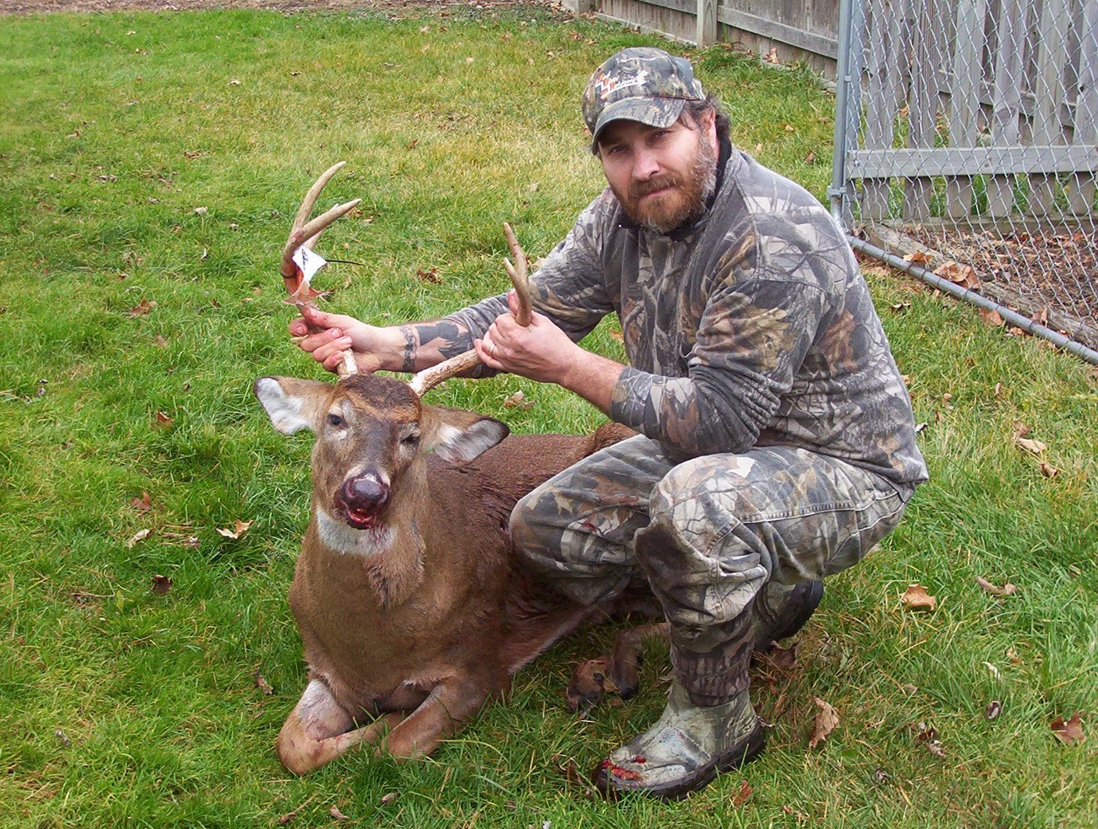 Smile FM Virtual Buck Pole: Male Hunter # 5