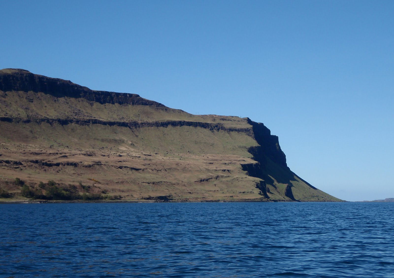 Mountain and Sea Scotland: West Mull - Ulva and Gometra