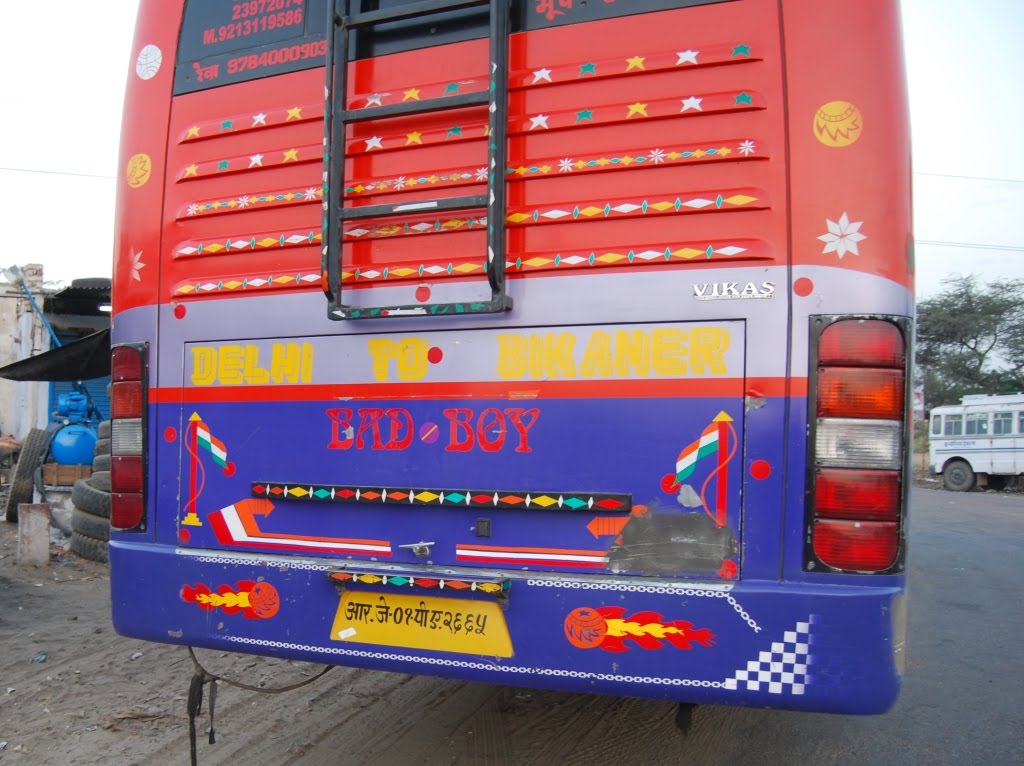 iCapture: One night in a ‘Badiya’ bus!