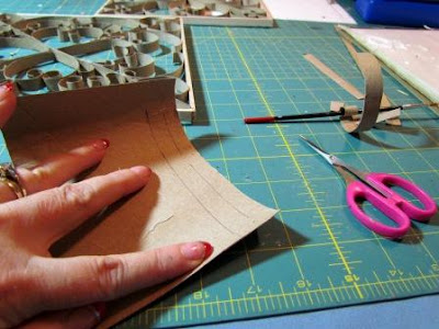 Captive Creativity: DIY: Faux Metal Wall Art