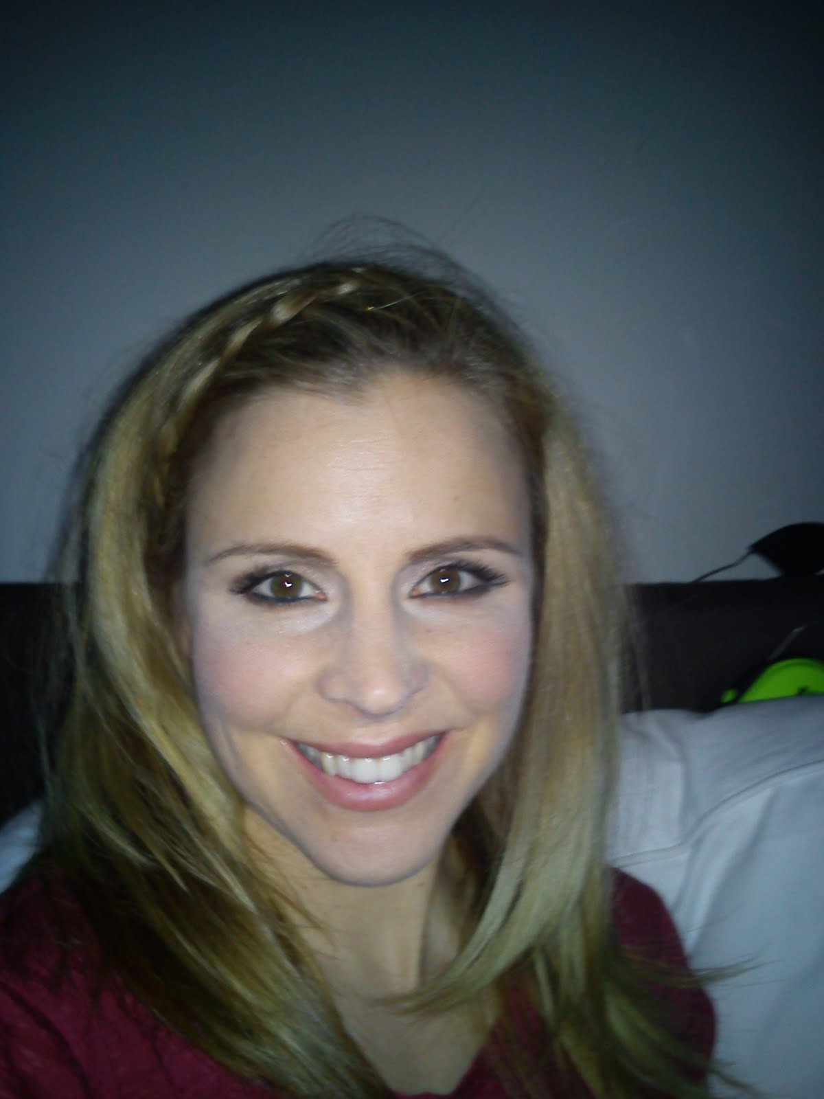 Classify Lisa Miskovsky (musician and singer-songwriter)