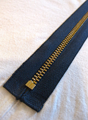 H is for Handmade: Exposed Zipper - Tutorial