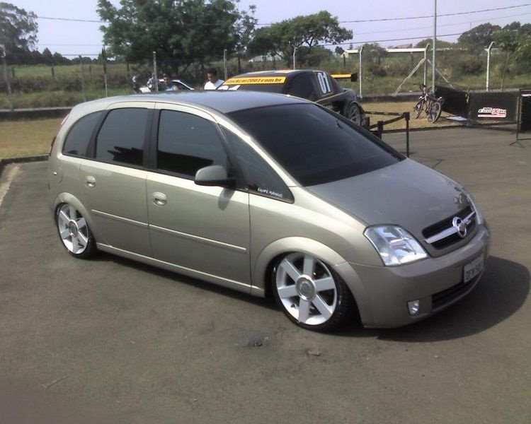 GM Meriva - Suspensão a ar + aro 17 - Rebaixados e Tunados