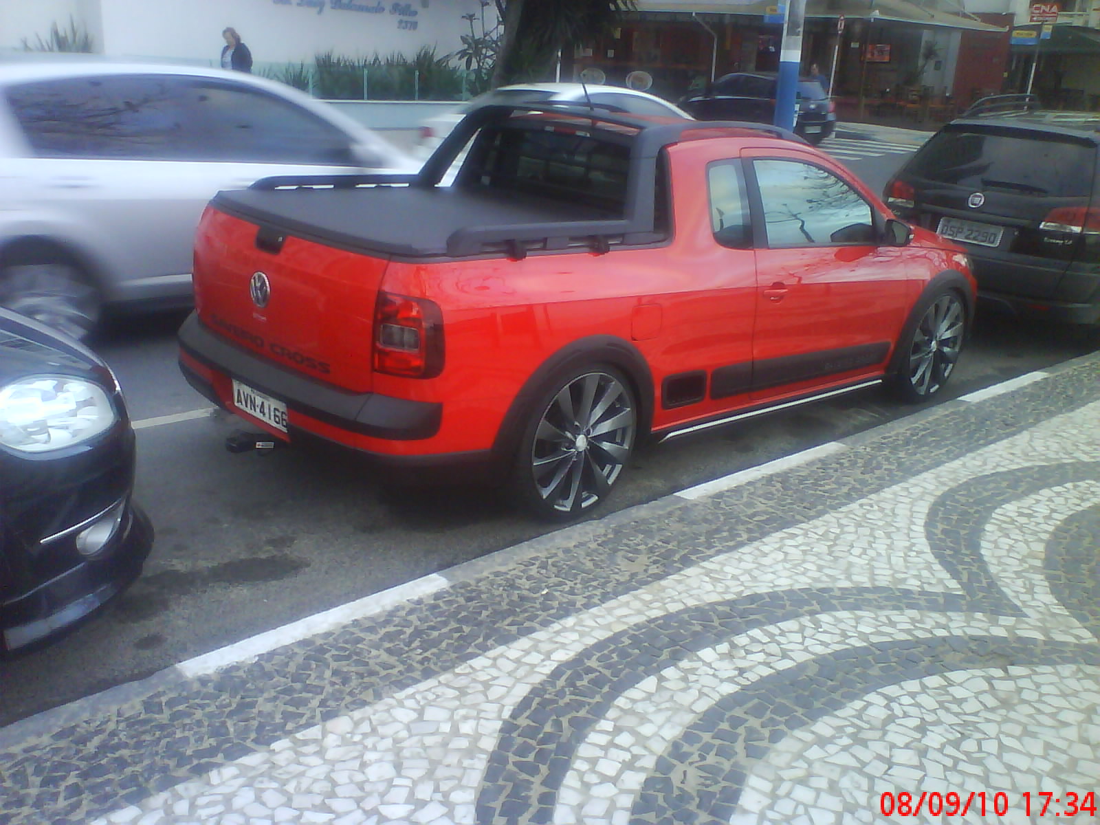 VW Life Style: Saveiro Cross + 20"