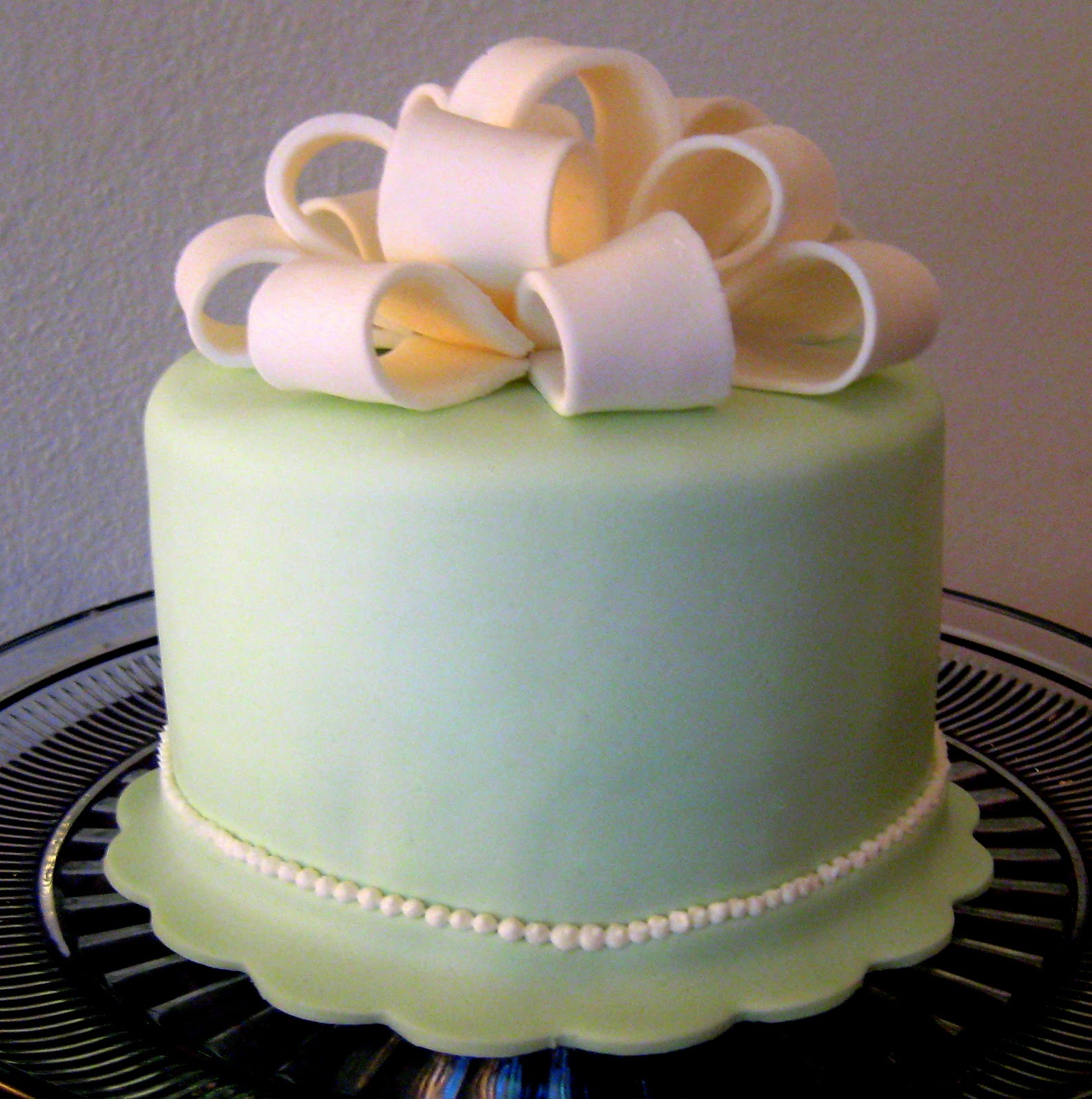 Sweet for Sirten: Wilton Fondant and Gumpaste Final Cake