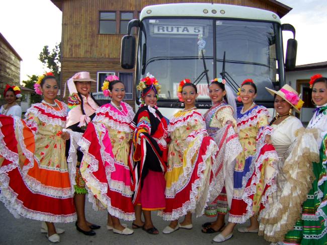 LA FLORA Y LA FAUNA COLOMBIANA: FOLCLOR COLOMBIANO