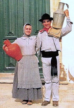 RANCHO FOLCLORICO DA CASA DO POVO DE CONCEIÇÃO DE FARO: Trajes
