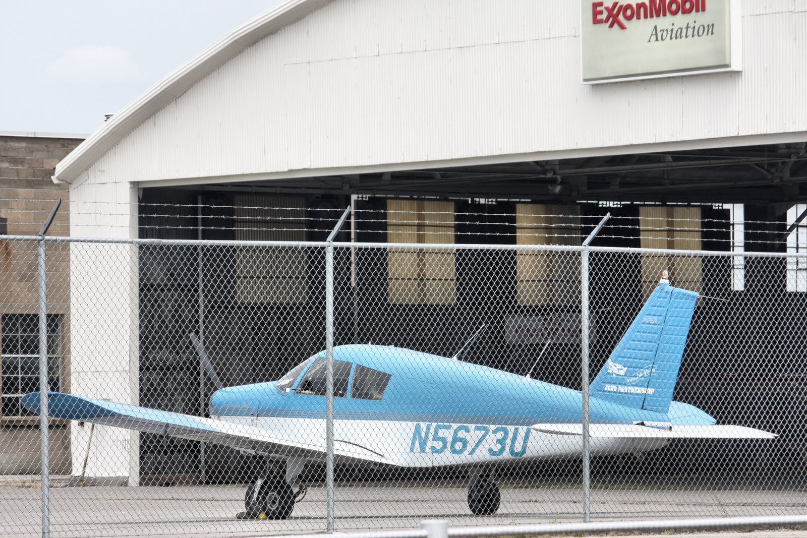 Round The Bend: Midweek Blues Overhead