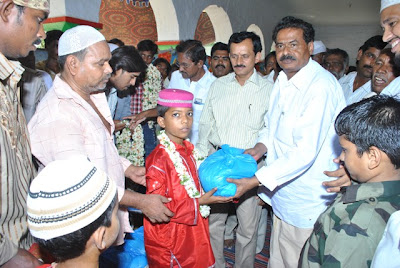 Darga-e-Gaffaria: Sunnate KHATNA programme pictures.