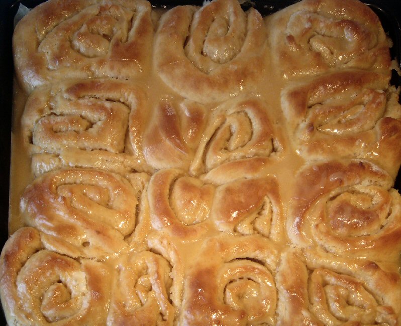 Sweet Rolls that Rock: Rooibos Vanilla Sweet Rolls